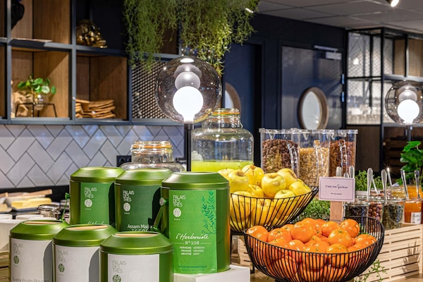 Pequeno-almoço tipo buffet diário (13.9 EUR por pessoa)