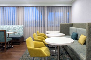 Pequeno-almoço completo diário incluído 