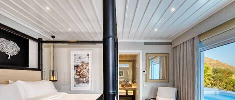 Suite de Luxo, 1 cama de casal, não fumadores, vista para o mar (Private Pool) | Piscina | 2 piscinas exteriores, guarda-sóis, espreguiçadeiras