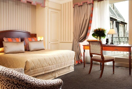 Hotel Napoleon Reviews, Deals & Photos 2024 - Expedia