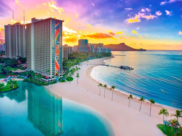 Hilton Hawaiian Village Waikiki Beach Resort - O‘ahu, HI