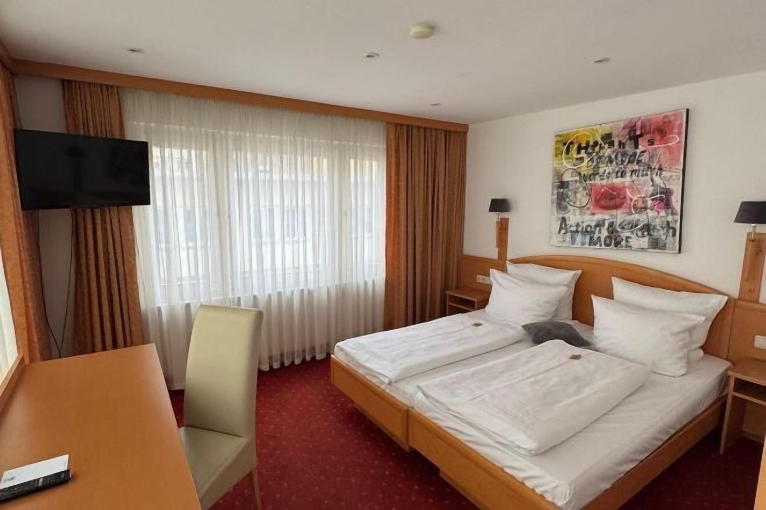 Roupas de cama antialérgicas, ferros/tábuas de passar roupa