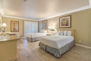 Camas com colchões pillow-top, cofres nos quartos