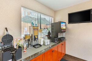 Café da manhã continental grátis todos os dias