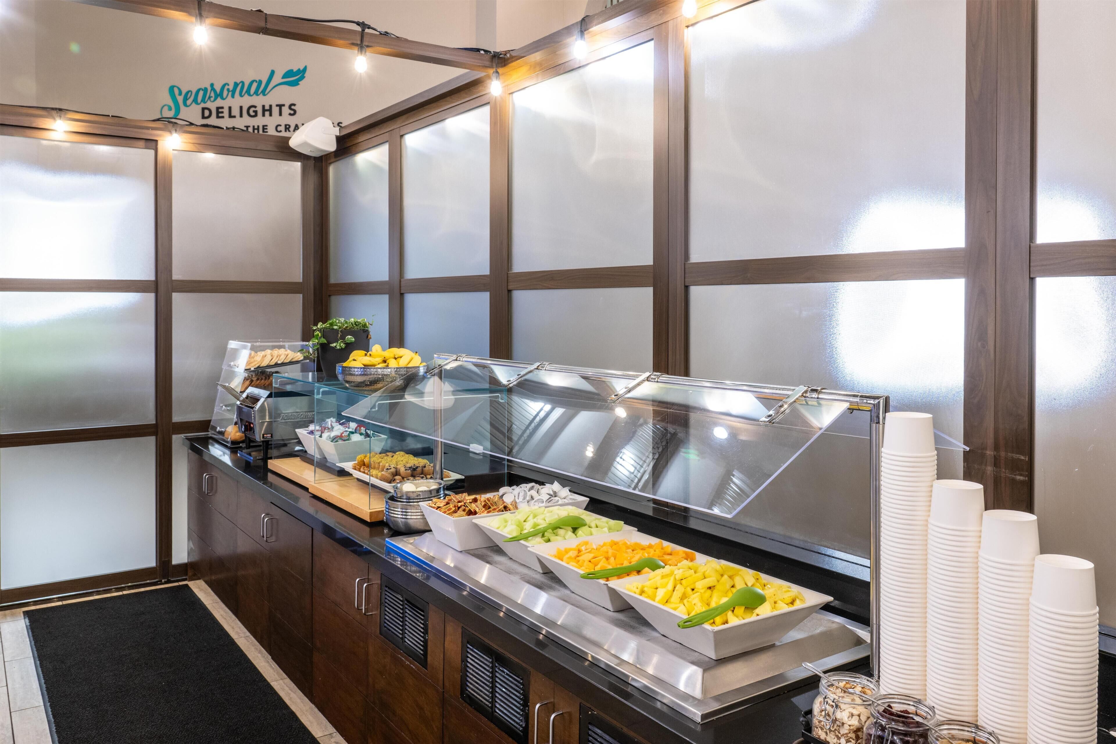 Pequeno-almoço preparado no momento diário incluído 