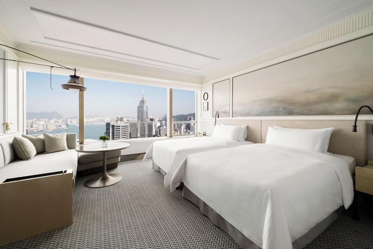 Roupa de alta qualidade, minibar, cofre com capacidade para portátil 