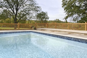 Piscina externa sazonal