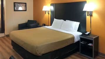 Quarto Standard, 1 cama king-size, não fumadores | Quartos insonorizados, ferro/tábua de engomar, Wi-fi grátis