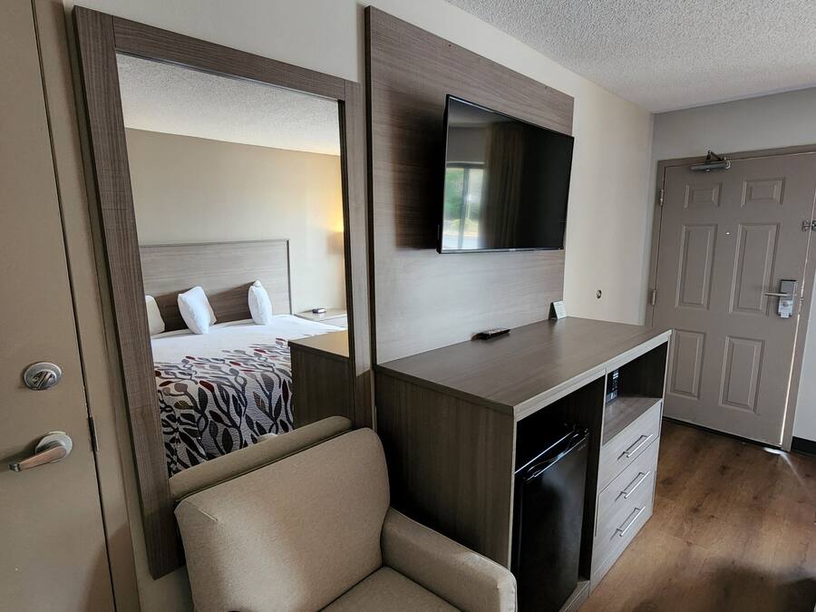 Secretária, secretária adequada para computadores portáteis