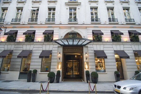 Sofitel Paris Le Faubourg in Paris: Find Hotel Reviews, Rooms, and ...