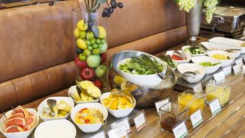 Pequeno-almoço tipo buffet diário (1980 JPY por pessoa)