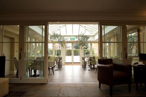 Entrada (vista interior)