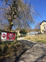 Quarto conforto, 1 cama de solteiro, para não fumantes | Cofres nos quartos, individualmente decorados