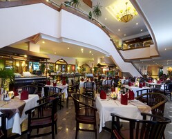 Pequenos-almoços, almoços e jantares servidos 