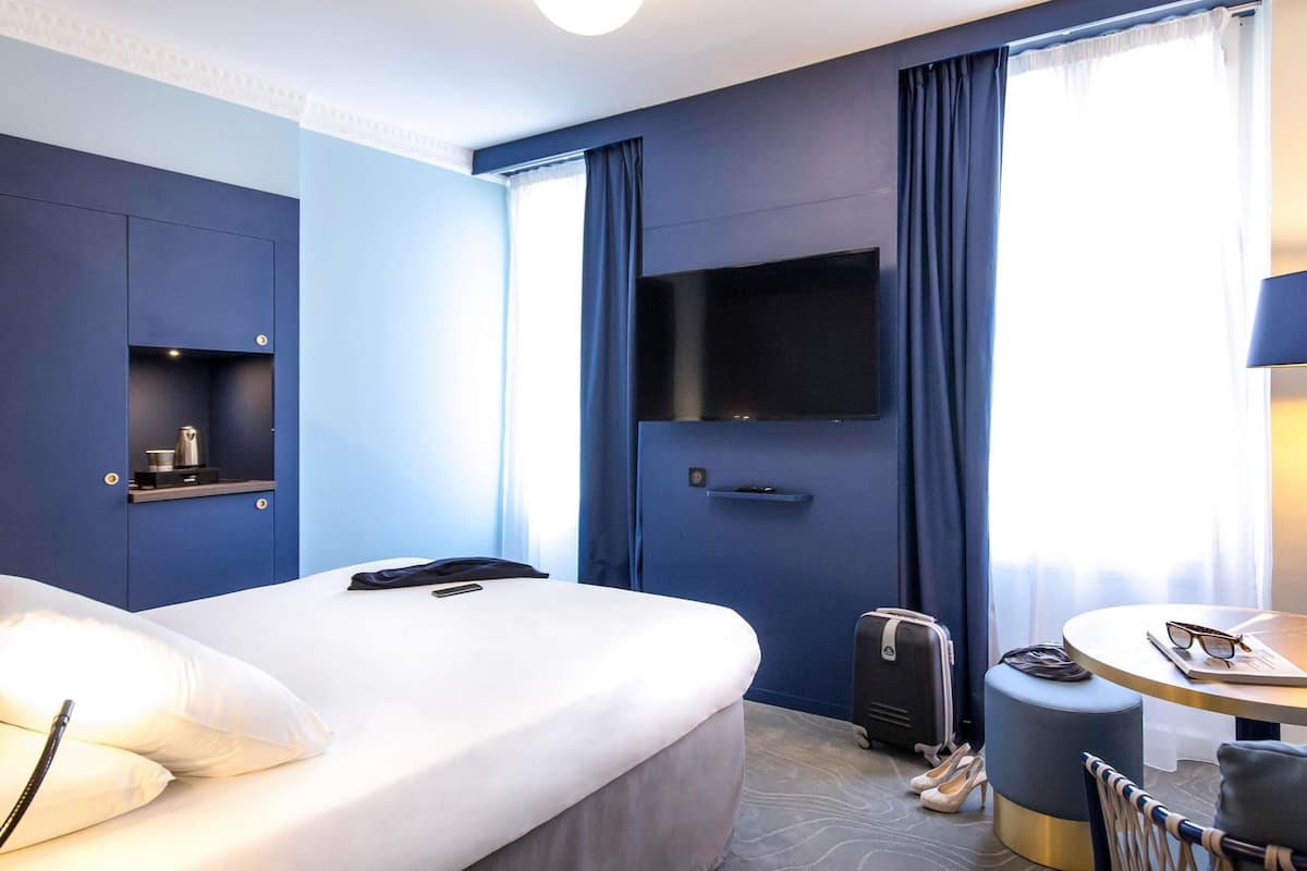 Quarto Clássico, 1 cama de casal | 1 quarto, roupa de alta qualidade, cofre no quarto
