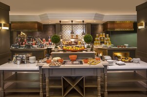 Buffet de pequeno-almoço