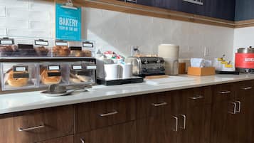 Pequeno-almoço tipo buffet diário incluído