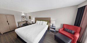 Quarto, 1 cama king-size, não fumadores | Roupa de alta qualidade, edredões de penas, camas de colchão pillowtop 