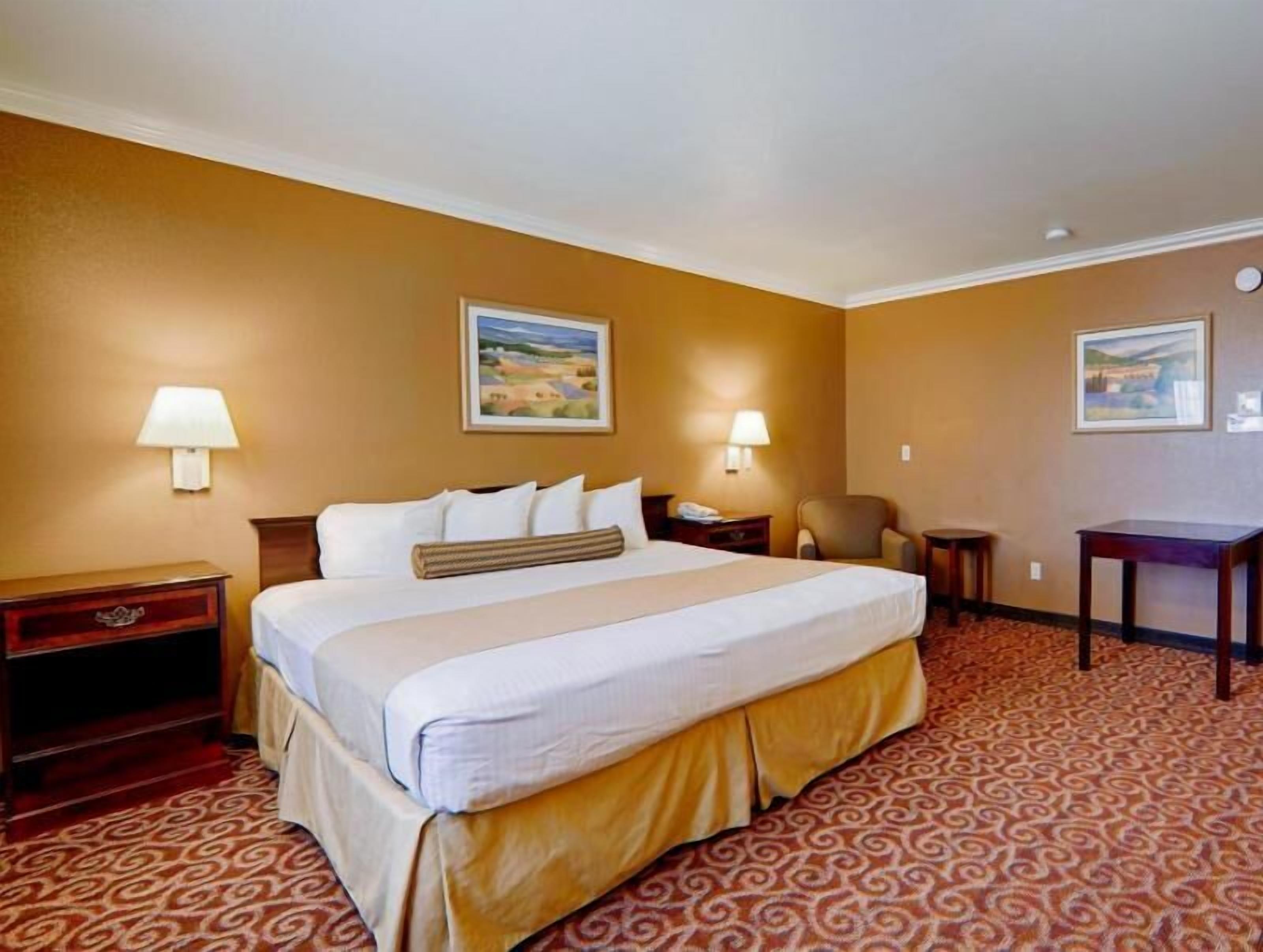 Secretária, secretária adequada para computadores portáteis 