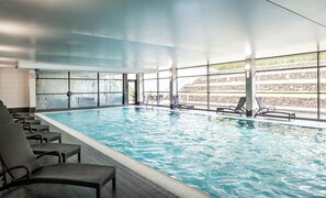 Piscina interior 