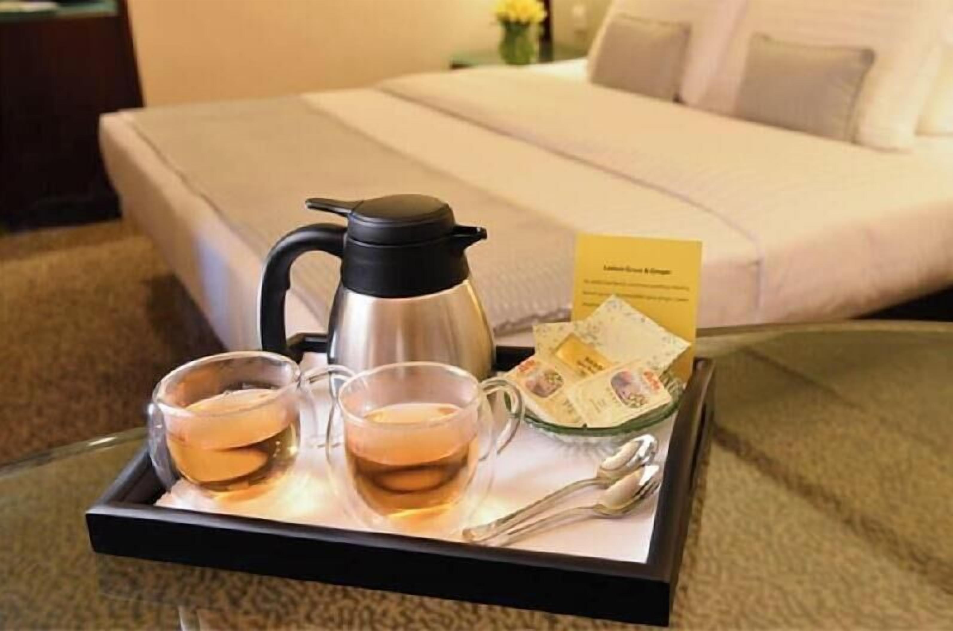 Roupas de cama antialérgicas, frigobar, cofres nos quartos, escrivaninha