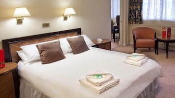 Roupa hipoalergénica, secretária, Wi-fi grátis, roupa de cama fornecida