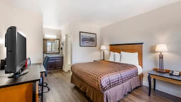 Quarto standard, 1 cama Queen, para não fumantes | Ferros/tábuas de passar roupa, Wi-Fi de cortesia, roupa de cama