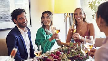 Café da manhã, almoço e jantar