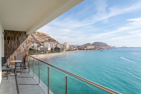 Junior Suite The Level Sea View Adults Only | Vista do quarto
