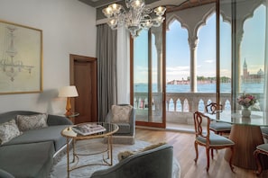 1 quarto, minibar, cofre no quarto, secretária 