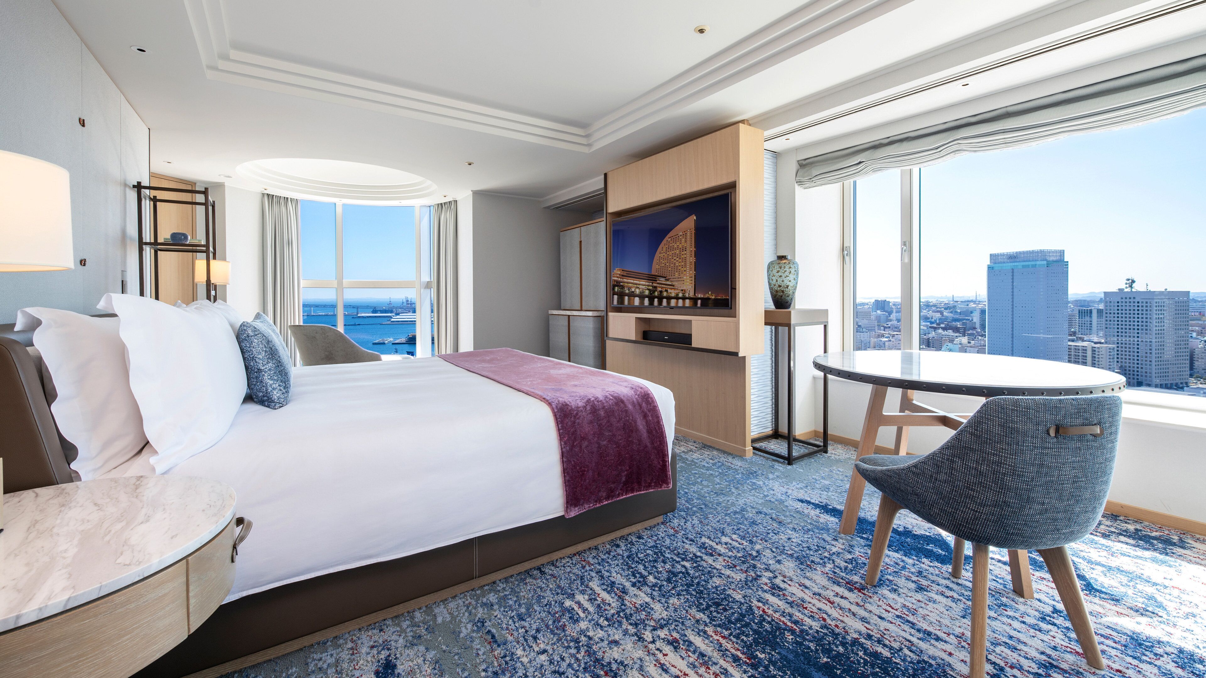 Suite, 1 quarto (Panoramic View) | Minibar, cofre no quarto, secretária 