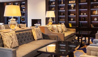 Área de estar no saguão