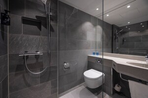 Quarto Duplo Superior | Casa de banho | Artigos de higiene pessoal grátis, um secador de cabelo