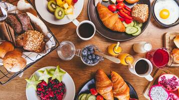 Café da manhã com buffet todos os dias mediante uma taxa