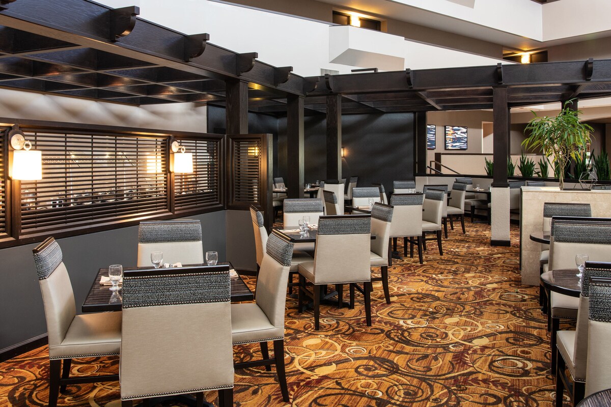 Sheraton Minneapolis West Hotel Reviews, Deals & Photos 2024 - Expedia