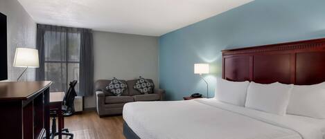 Quarto standard, 1 cama King, para não fumantes | Cofres nos quartos, escrivaninha, cortinas blackout