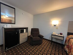 Secretária, Wi-fi grátis, roupa de cama fornecida, despertadores 