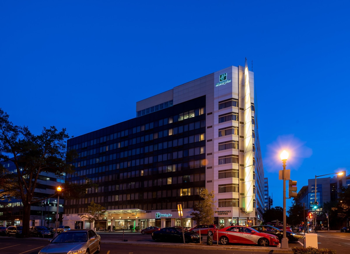Holiday Inn Washington Capitol - Natl Mall by IHG Reviews, Deals ...