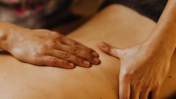 Massagens desportivas, 2 salas de tratamento, massagens