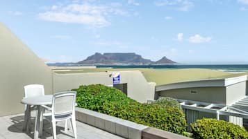 Quarto, vista para o mar | Vista para a montanha