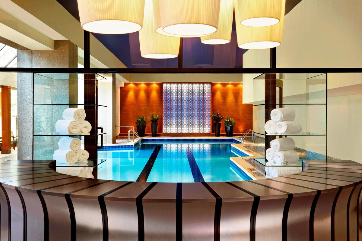 Le Centre Sheraton Montreal Hotel Reviews, Deals & Photos 2023 - Expedia