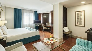 Quarto Duplo Superior | Roupa de alta qualidade, edredões de penas 