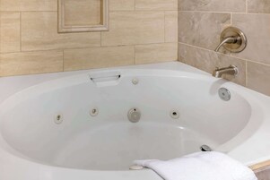 Escrivaninha, ferros/tábuas de passar roupa, Wi-Fi de cortesia