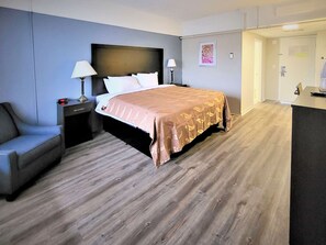 Ferro/tábua de engomar, Wi-fi grátis, roupa de cama fornecida 