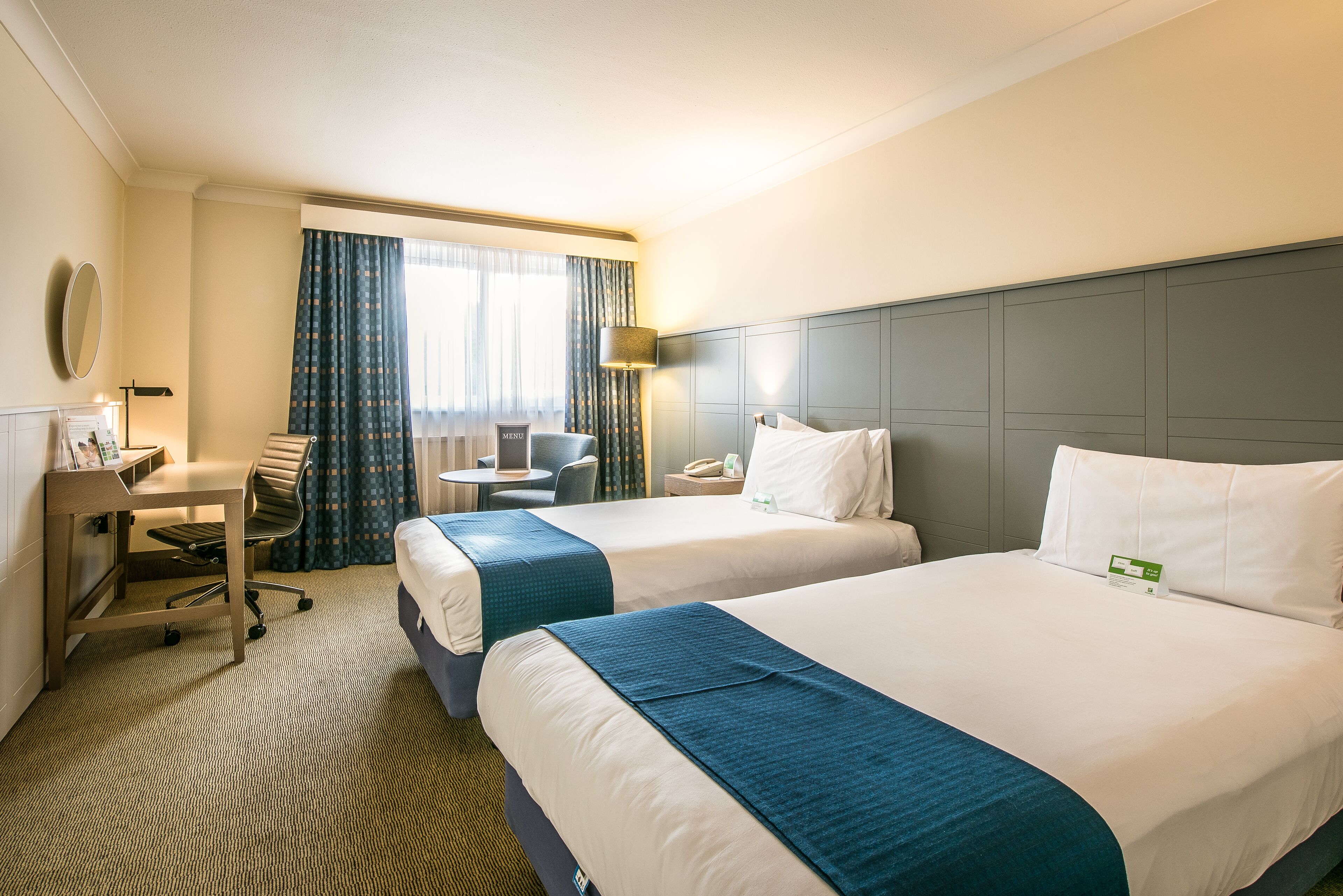 Holiday Inn Cambridge, an IHG Hotel, Cambridge: Reviews & Hotel Deals ...