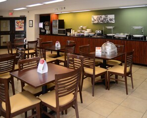 Pequeno-almoço tipo buffet incluído 