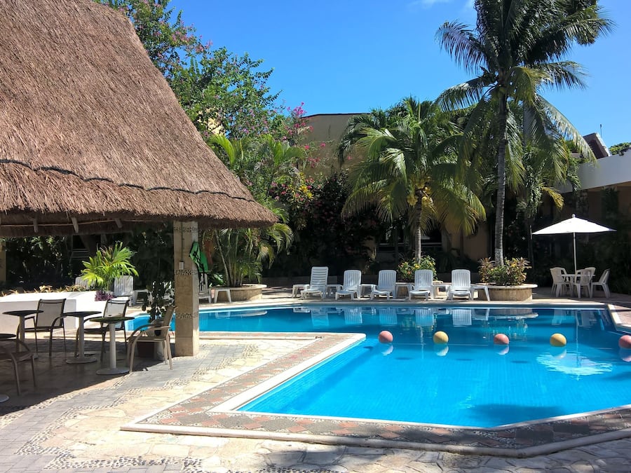 2 piscinas exteriores, espreguiçadeiras