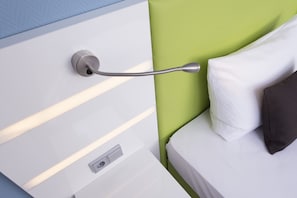 Roupa de alta qualidade, cofre com capacidade para portátil, secretária