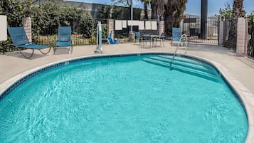 Piscina exterior