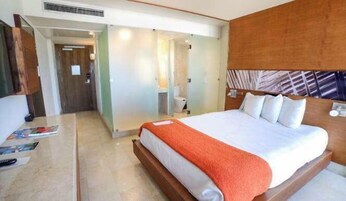 Estúdio | Roupa de alta qualidade, cofre no quarto, ferro/tábua de engomar